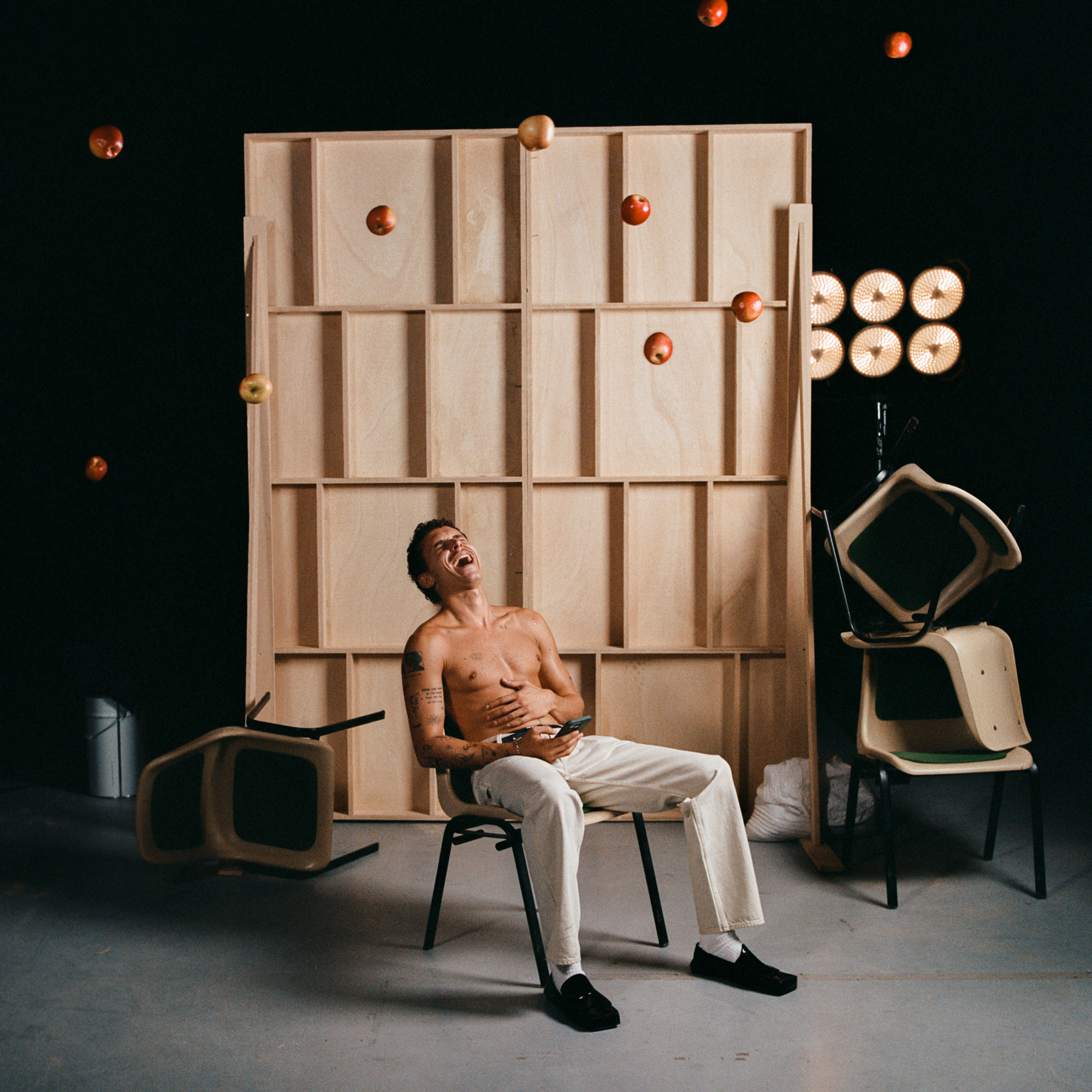 Arón Piper lanza su álbum debut, ‘Arón Piper’